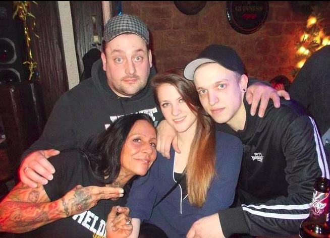 Blau-Schwarze-Family – Der 1. FC Saarbrücken und seine Nazis | Antifa ...